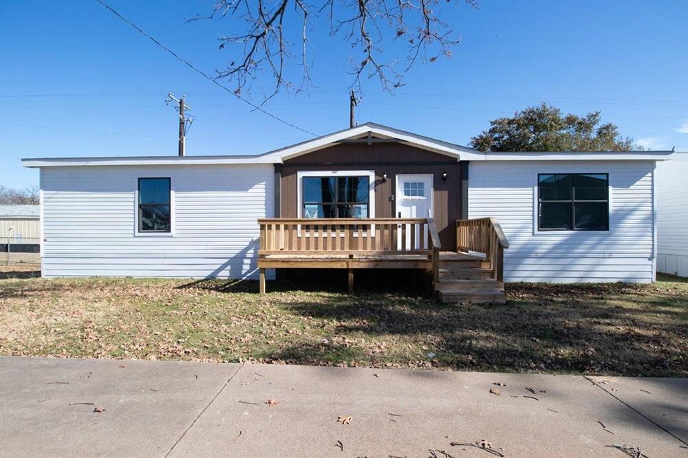 Is Buying a Used Mobile Home in My Best Interest? | Braustin Homes