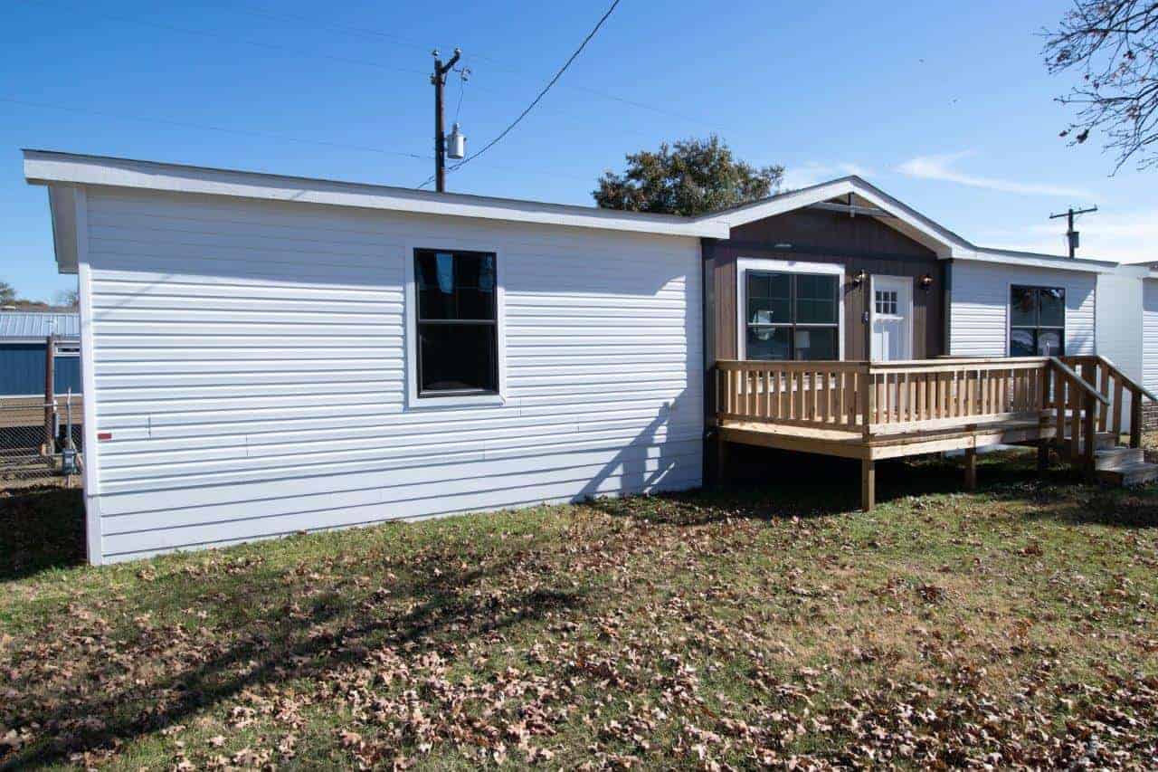 Top Mobile Home Siding Choices | Braustin Homes